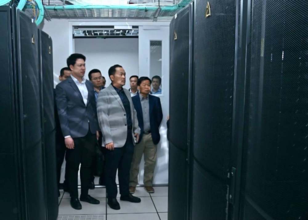 NT พาคณะผู้แทนรัฐบาลจากลาว เข้าชม Data Center เพื่อเตรียมการสร้าง Data Centerในลาว - GOODLIFE STORY